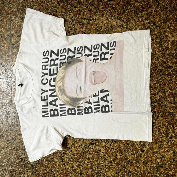 Shirts | Miley Cyrus Small Graphic Preowned Tshirt | Poshmark